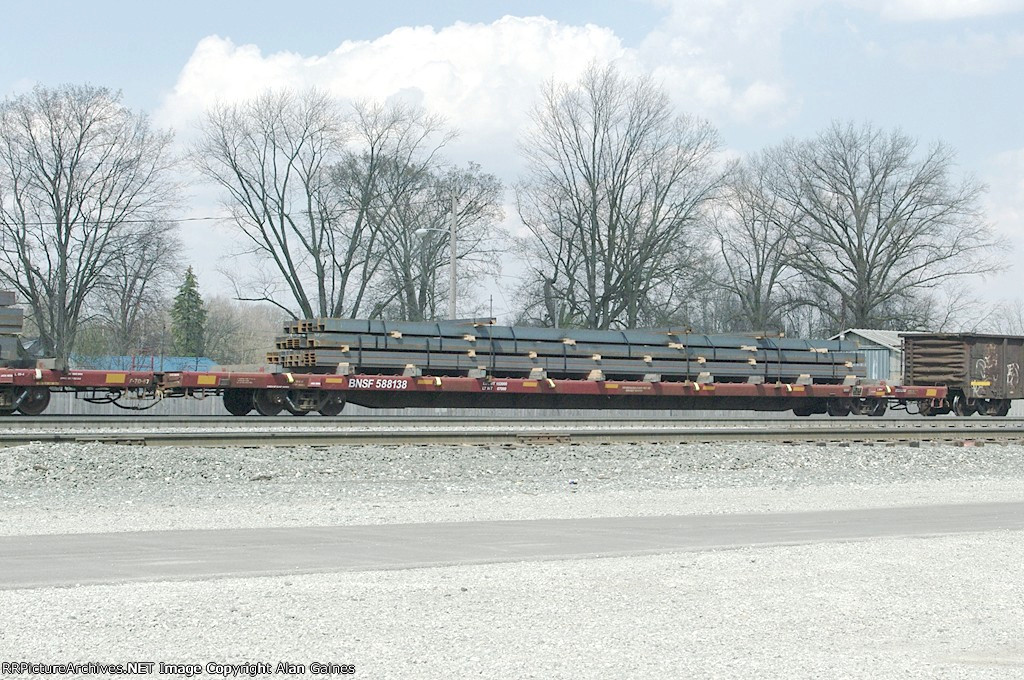 BNSF Flat Car 588138